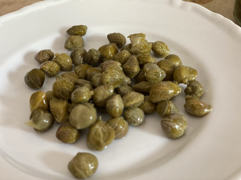 Kapern - Herkunft, Geschmack, Rezepte und Verarbeitung